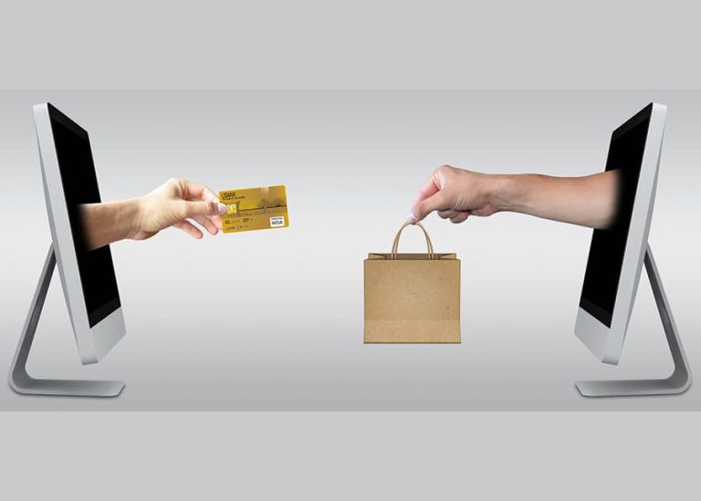 Physical VS Online Store: Advantages and Disadvantages
